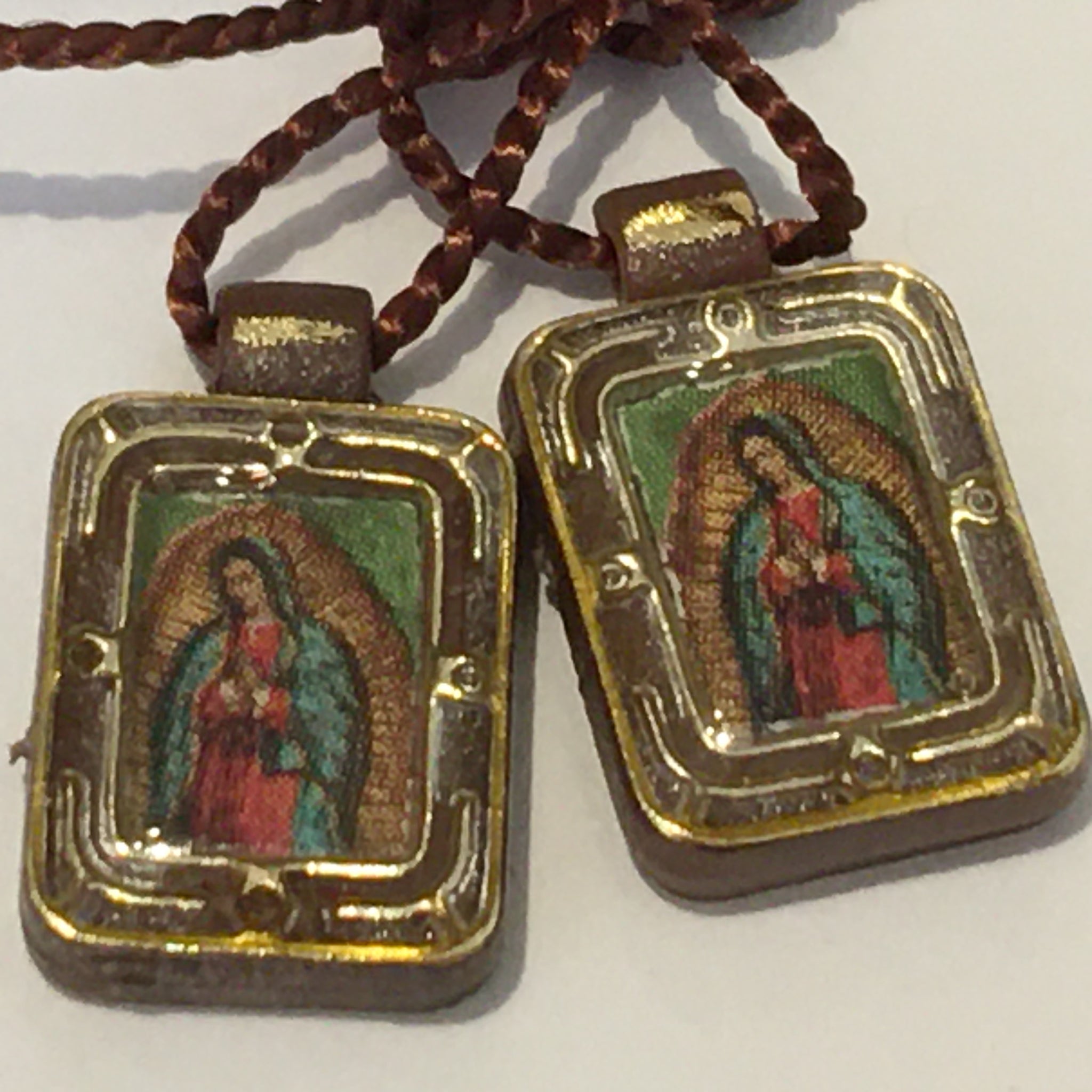 Small Scapular – Shop Cabrini